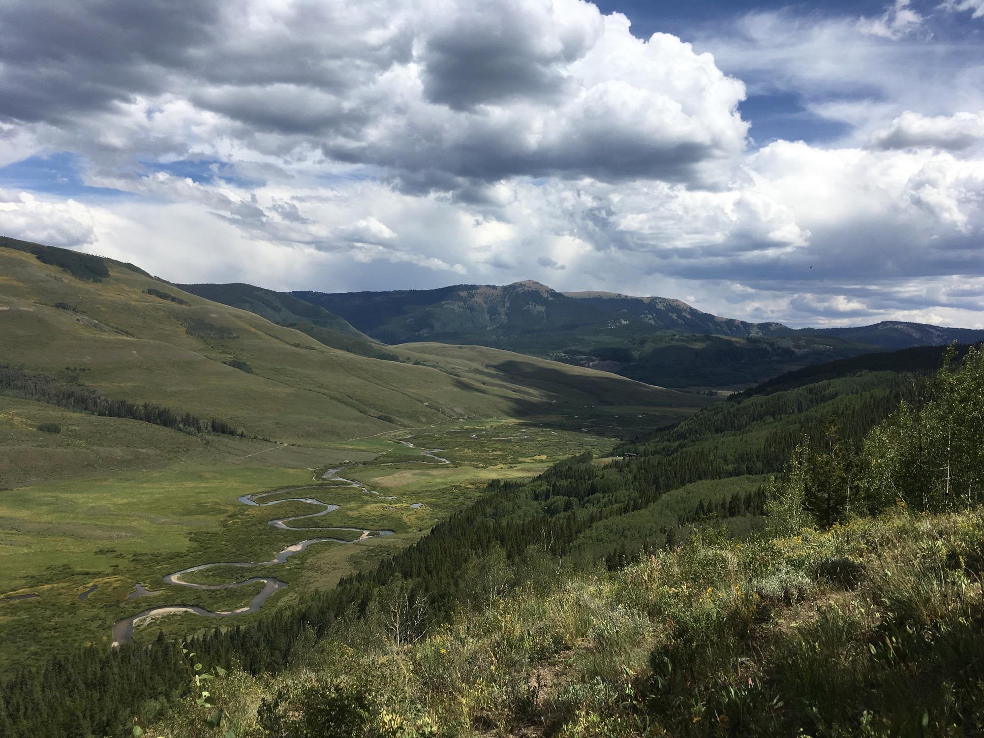 Meander photo || SINGLETRACKS.COM