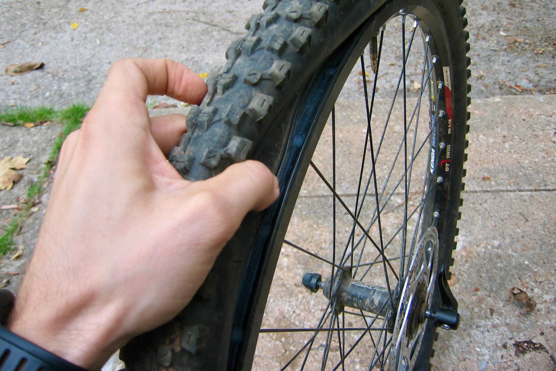 How to fix a flat tire on your bike - Singletracks Mountain Bike News