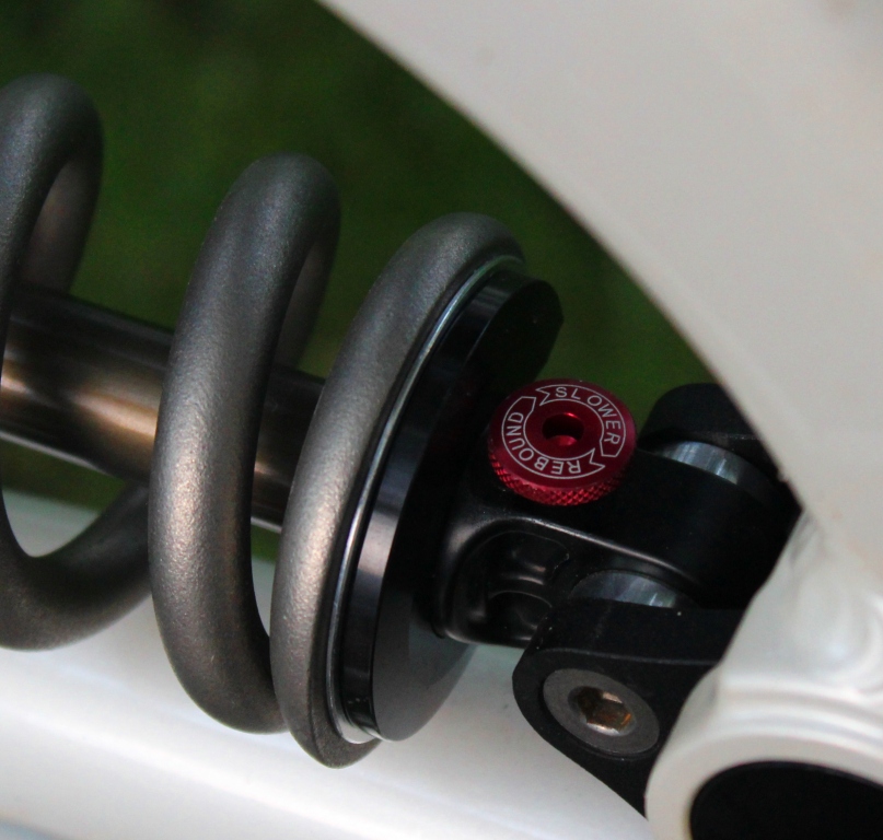 Fox DHX RC4 Mountain Bike Shock Review - Singletracks Mountain Bike News