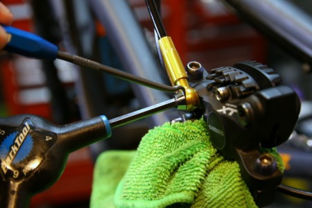 How To Change a Hydraulic Brake Line on Your MTB - Singletracks ...