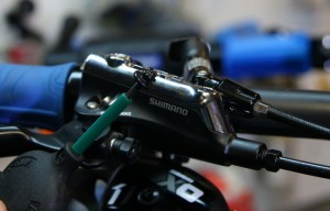How To Change a Hydraulic Brake Line on Your MTB - Singletracks ...