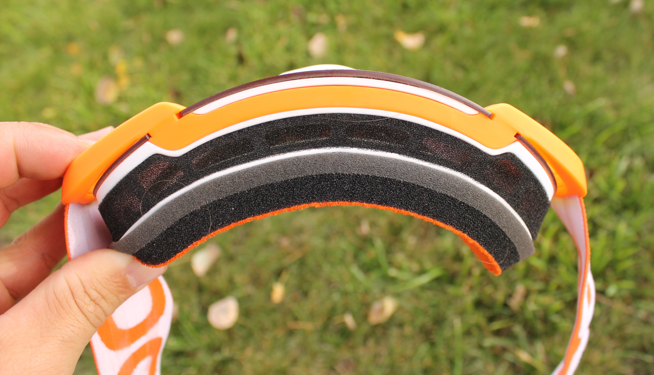 Review: POC Cornea Flow Goggles - Singletracks Mountain Bike News