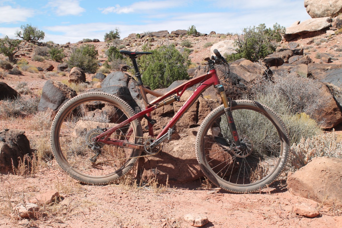 Test Ride Review: Breezer Supercell - Singletracks Mountain Bike News