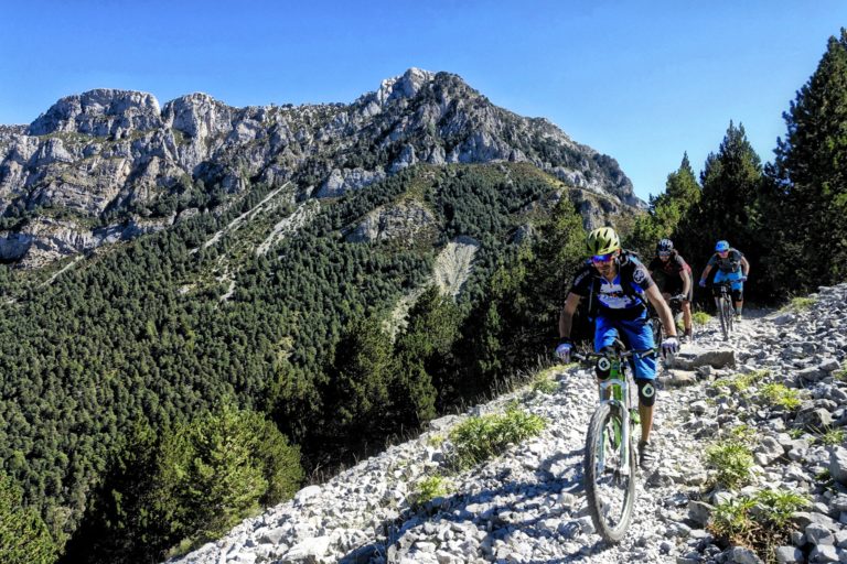5 Epic MTB Descents in the Spanish Pyrenees You Need to Ride Before You ...