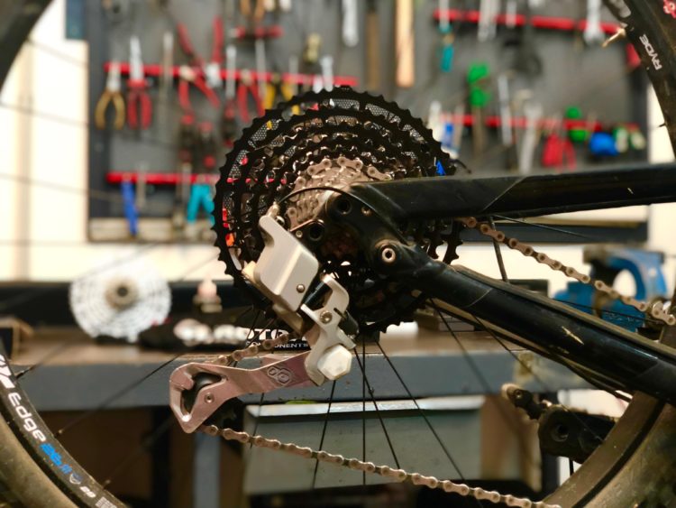 13-Speed Hydraulic MTB Drivetrain From Rotor at Eurobike - Singletracks ...