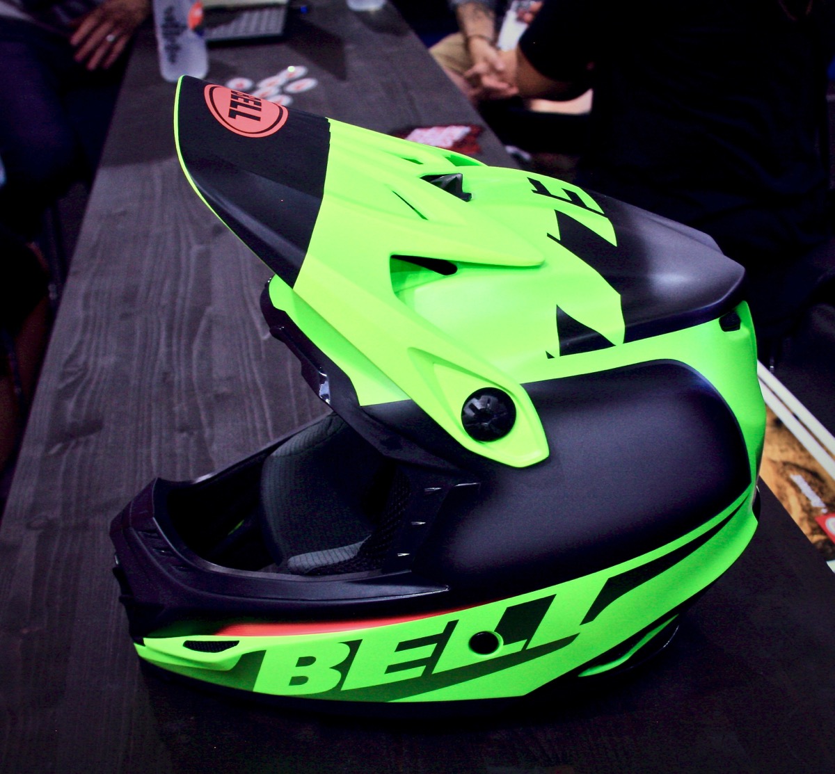 Bell Shows More Affordable Full-face, Half-shell Helmets at Eurobike ...