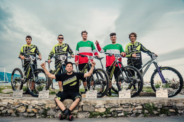 Bespoke Italian Enduro and DH Bikes By Ancillotti Cycles Utilize a Pull ...