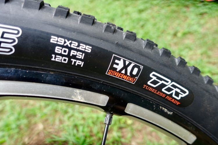 Maxxis Rekon and Rekon Race Tires Compared - Singletracks Mountain Bike ...