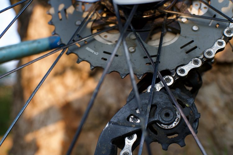 Troubleshooting Common Rear Derailleur Shifting Problems on a Bike ...