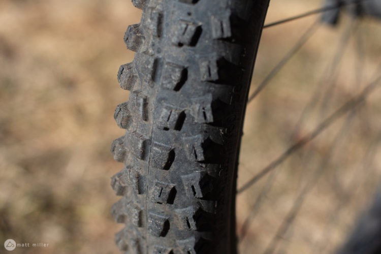 Review: Vee Tires Flow Snap Enduro Tire Costs Less, Holds up to ...