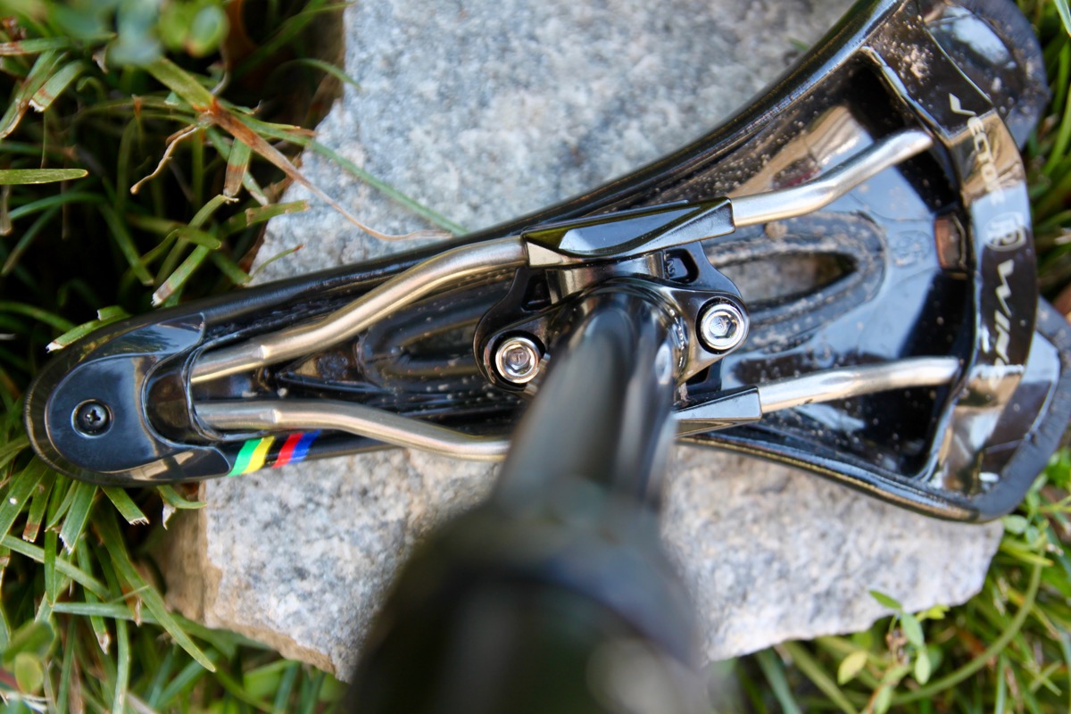 SINGLETRACKS RAINIER IR DROPPER POST REVIEW – PNW Components UK