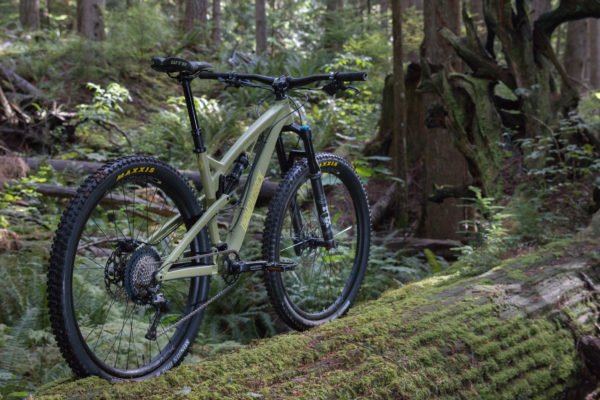 The Diamondback Release Trail Bike is Re-Released With 29-inch Wheels ...