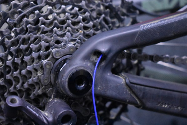 Internal Cable Routing Tips for Mountain Bikes - Singletracks Mountain ...