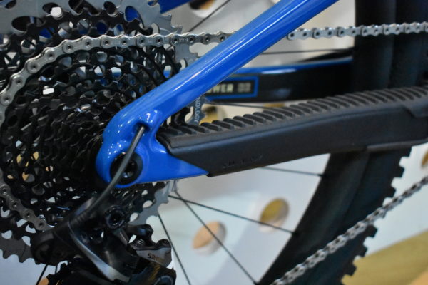 Internal Cable Routing Tips for Mountain Bikes - Singletracks Mountain ...