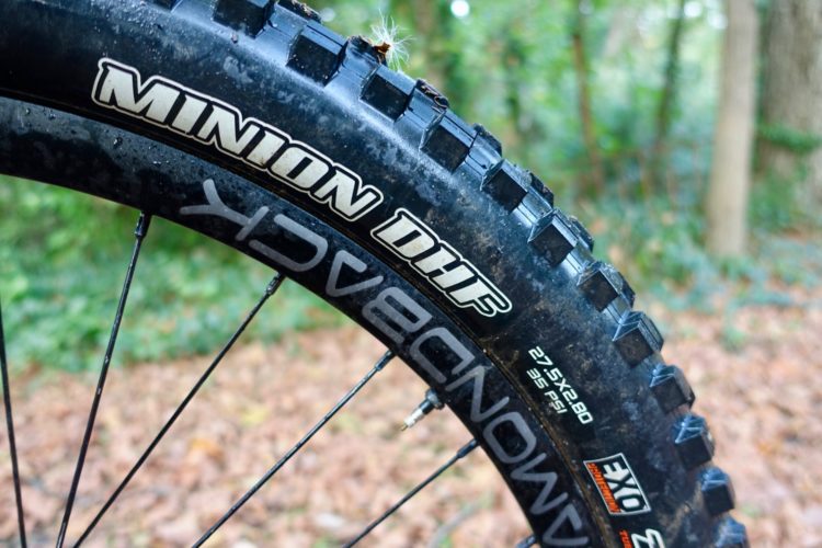 The Diamondback Sync'r Carbon 27.5+ is a Rugged, Hardcore Hardtail ...
