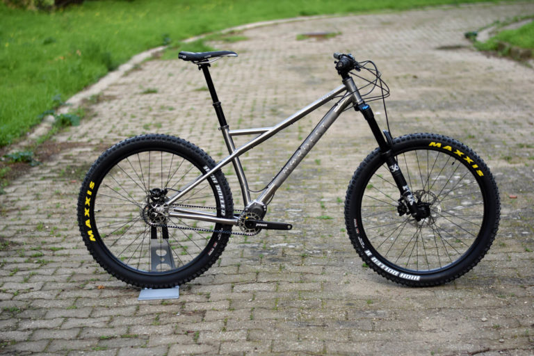 What Makes a Great Mud Bike? - Singletracks Mountain Bike News