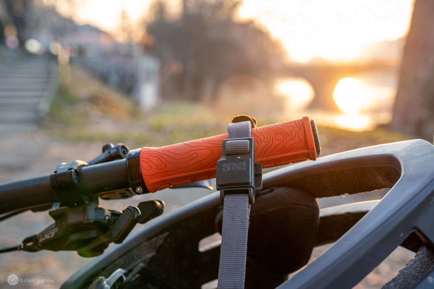 The iXS Trigger FF Full Face Mountain Bike Helmet is Wicked Light and ...