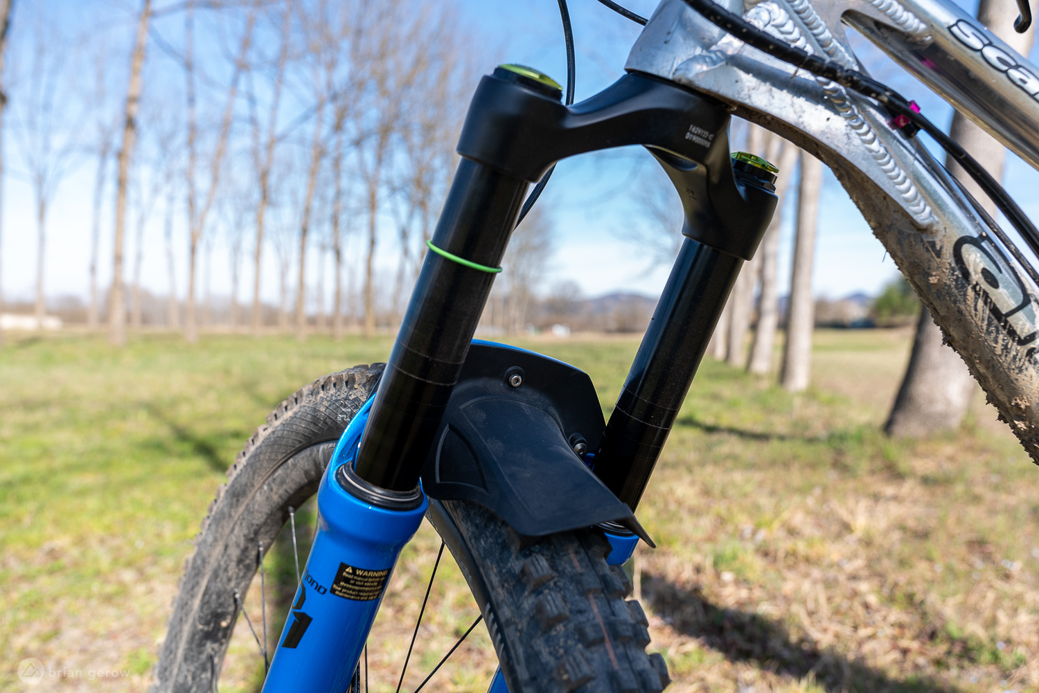 The Diamond D1 Fork From DVO Promises Generous Suspension and Customer ...