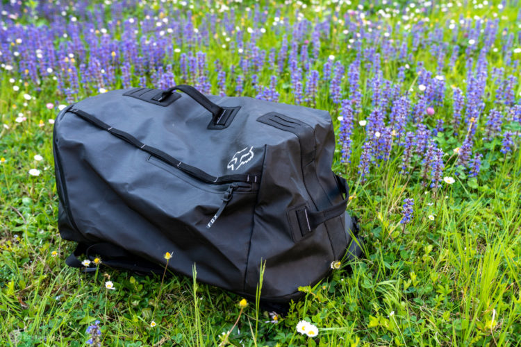 Fit it All in The Fox Transition Duffle Bag [Review] - Singletracks ...