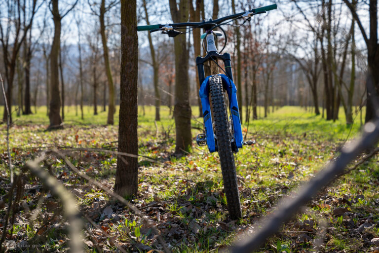 DVO Diamond D1 Mountain Bike Fork Review: Unique Adjustments for a ...