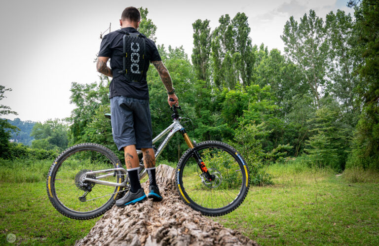 5 Mountain Bike Chest and Back Protectors for Gravity to Trail Riders ...