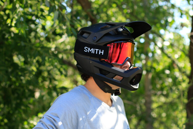 The Smith Mainline Helmet is a Winner [Review] - Singletracks Mountain ...