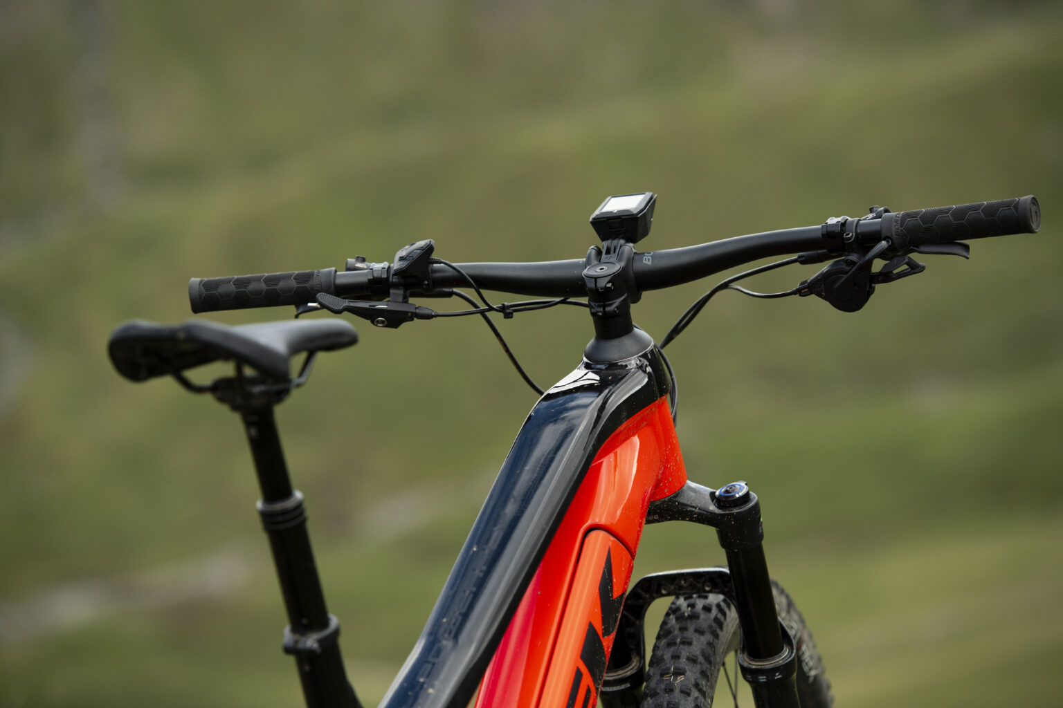 Trek Updates Powerfly Line of Full Suspension, Electric Mountain Bikes ...