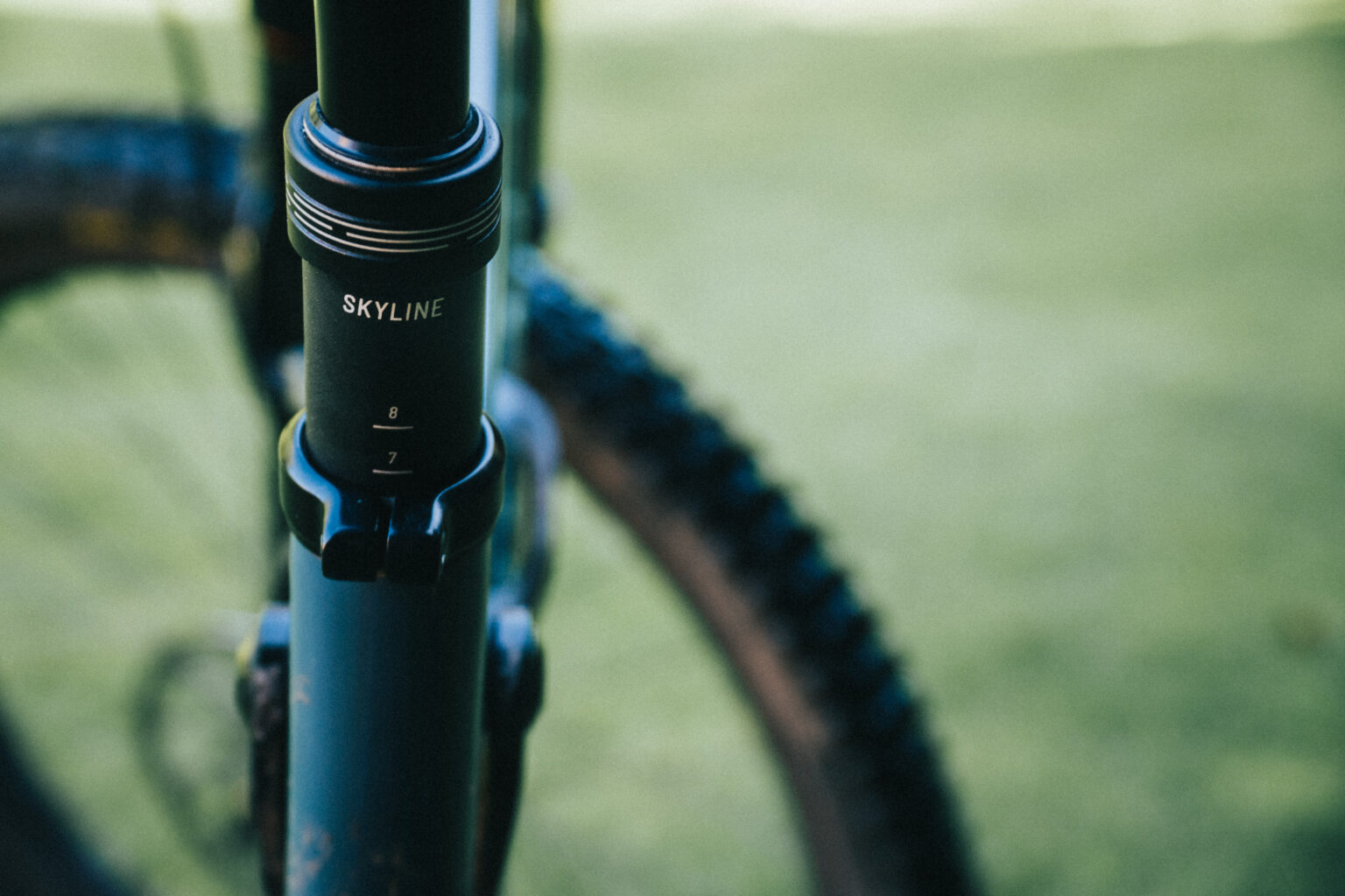 Comparing TranzX Dropper Posts: TranzX Kitsuma Air vs TranzX Skyline ...