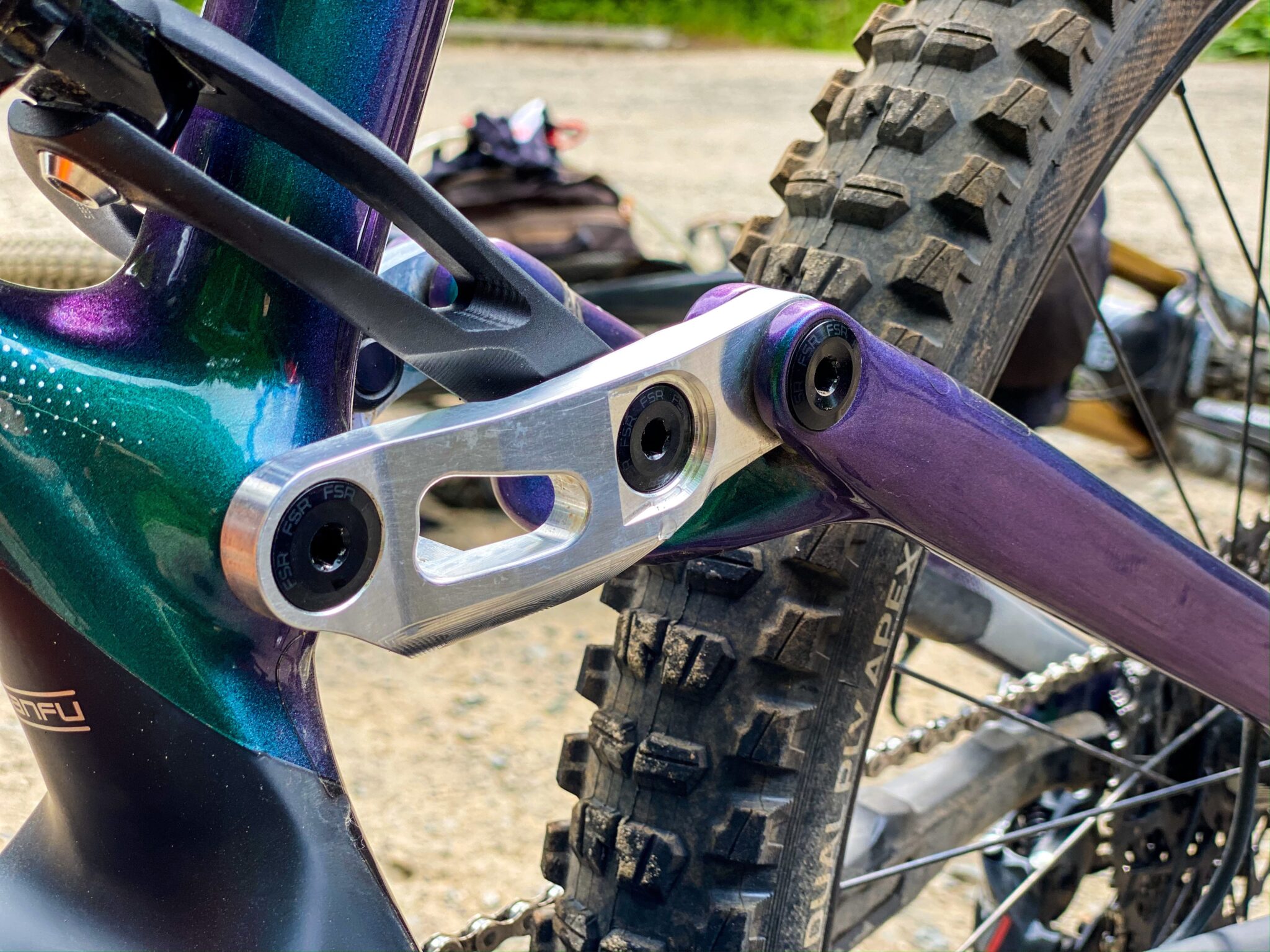 Cascade Components Designs Links to Give FS Mountain Bikes a New Ride ...