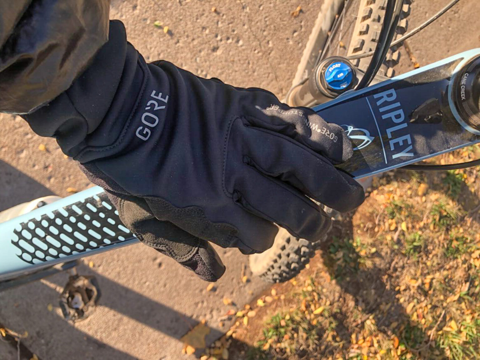 15 Winter MTB Gloves Put to the Test in the Cold, Rain, or Freezing ...