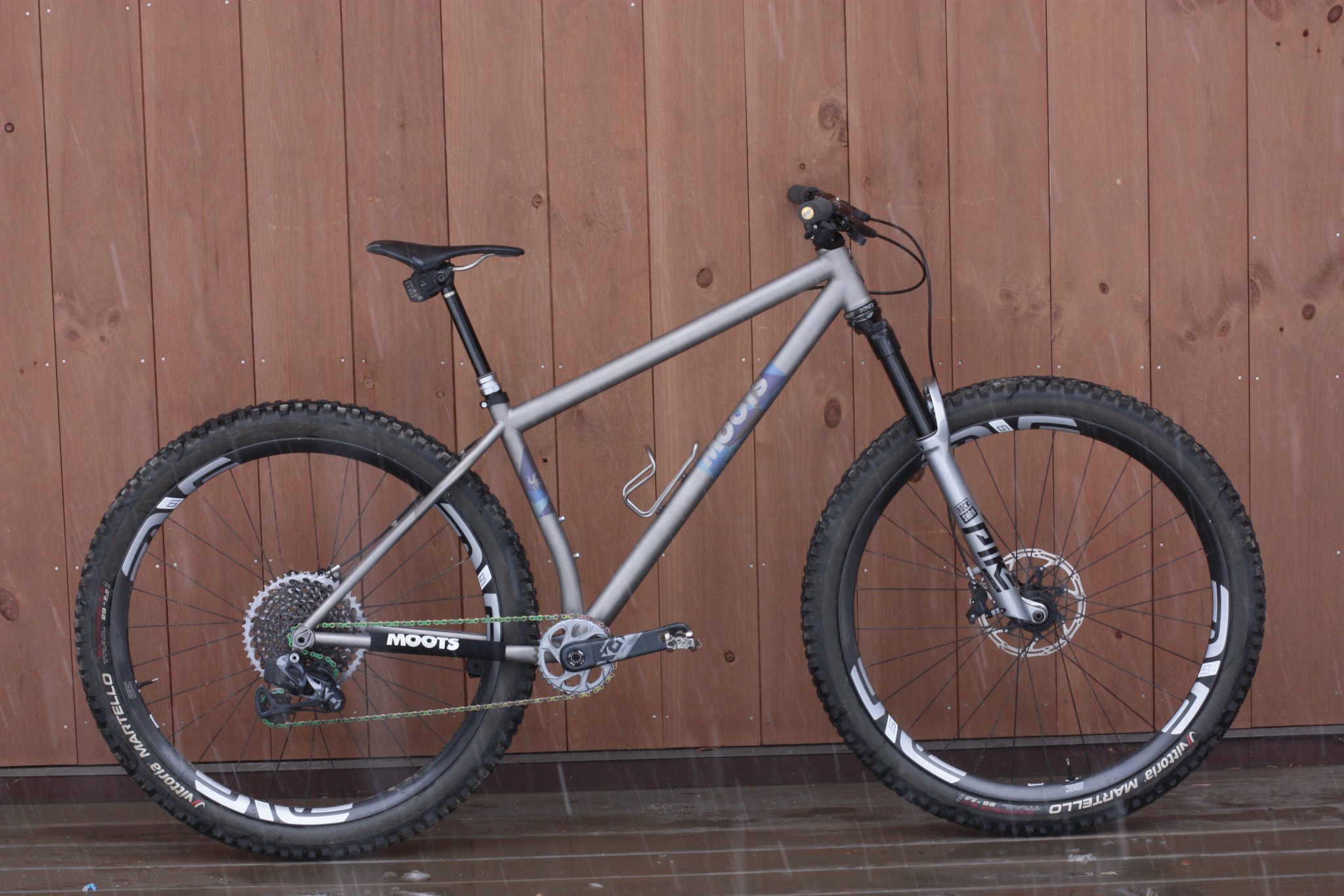 The Moots Womble: A Titanium Hardtail That's Designed to Rip [Review ...