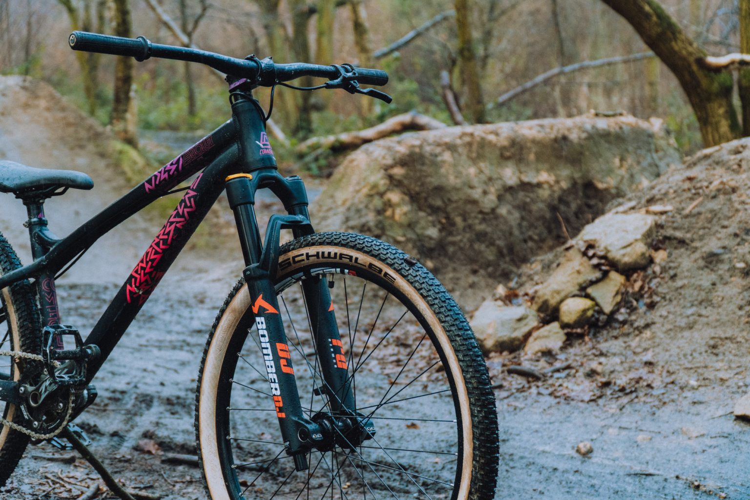 The Ever Stout Marzocchi Bomber DJ Fork [Review] - Singletracks ...