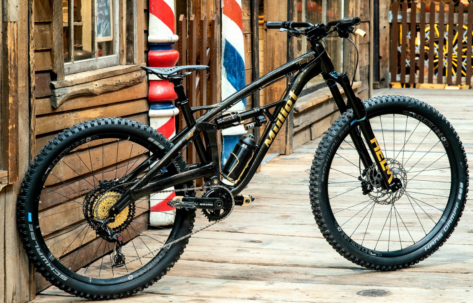 Mullet Cycles Peacemaker Gives The Brand's First Full Suspension Frame ...