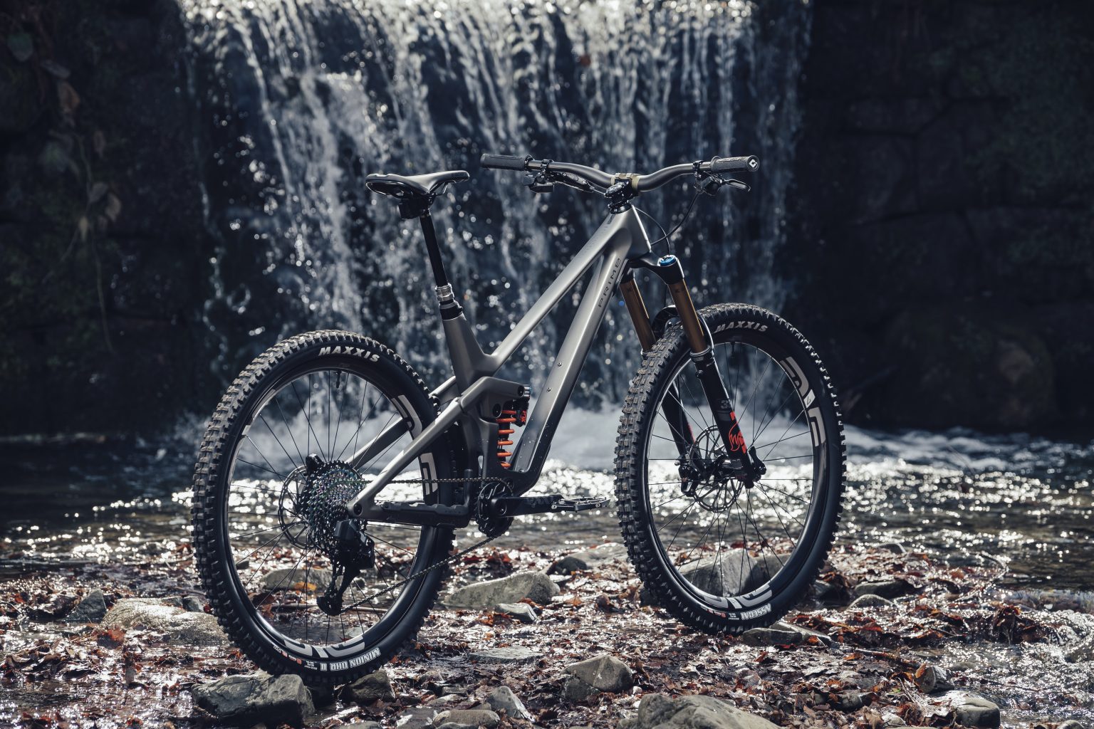 Prime Bicycles Has Two New Gravity Frames on Offer: Thunderflash Enduro ...