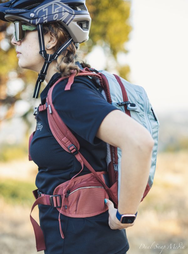 5 Mountain Bike Hydration Packs for Women, Tested - Singletracks ...
