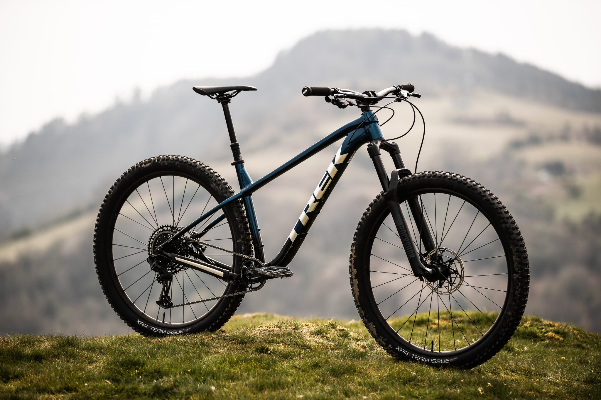 Trek Roscoe Hardtail Gets More Hardcore, Completes Start at $1,699 ...