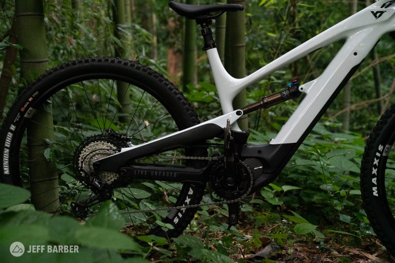 The YT Decoy is an Electric Mountain Bike That Rides Like the Real Deal ...