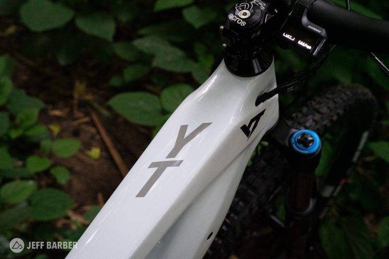 The YT Decoy is an Electric Mountain Bike That Rides Like the Real Deal ...