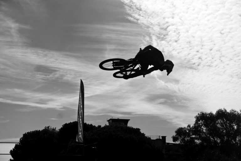 Quick Tips for Shooting Better Trailside and Race Photos - Singletracks ...