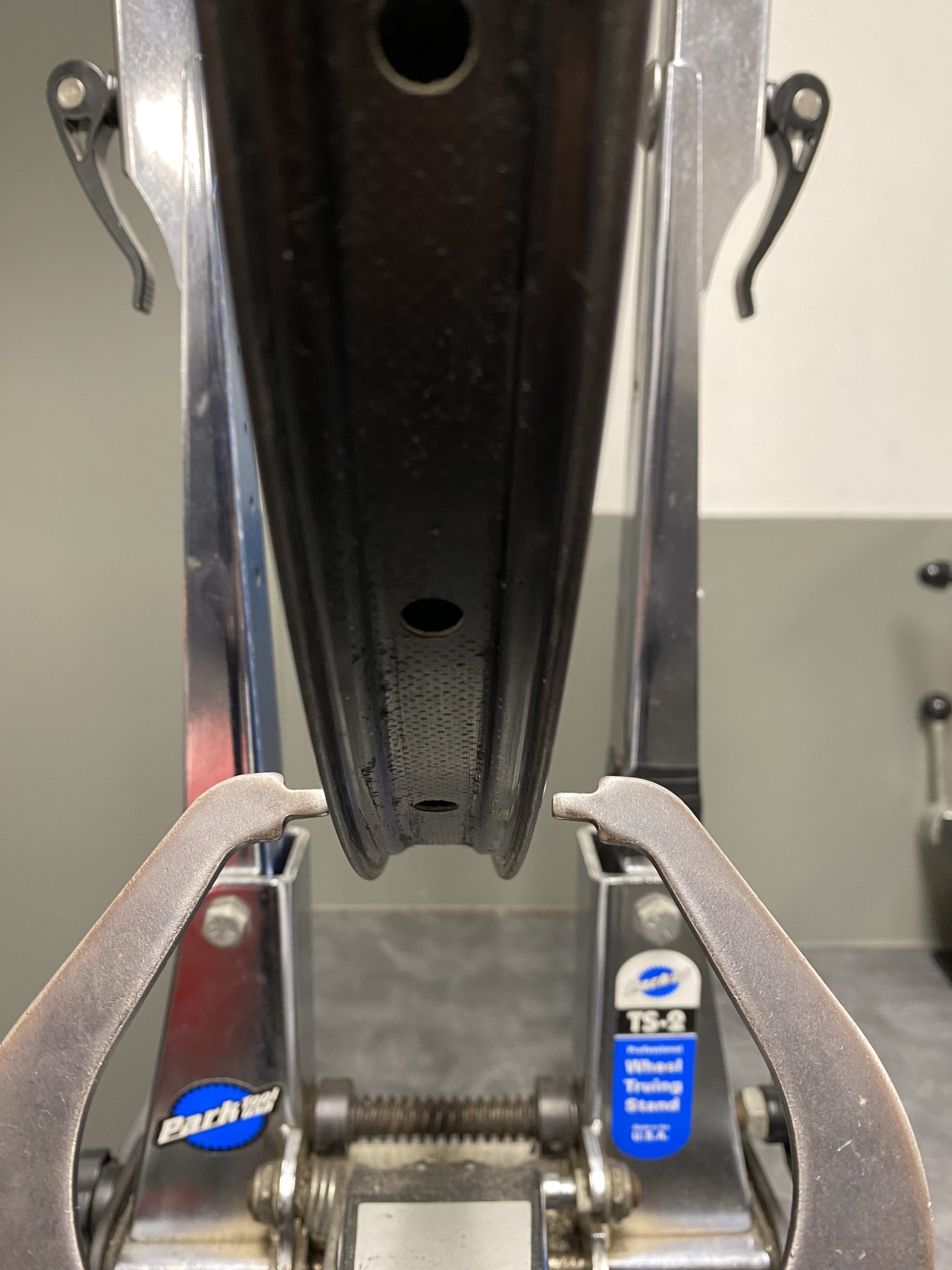 A Beginner's Guide to Mountain Bike Wheel Truing - Singletracks ...