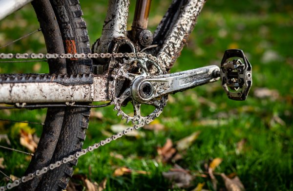 The Burly Aluminum Hope EVO Crankset May Outlast Some MTB Frames ...