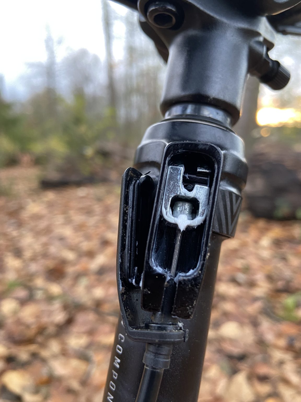 The PNW Coast Dropper Post Also Has Suspension [Review] - Singletracks ...