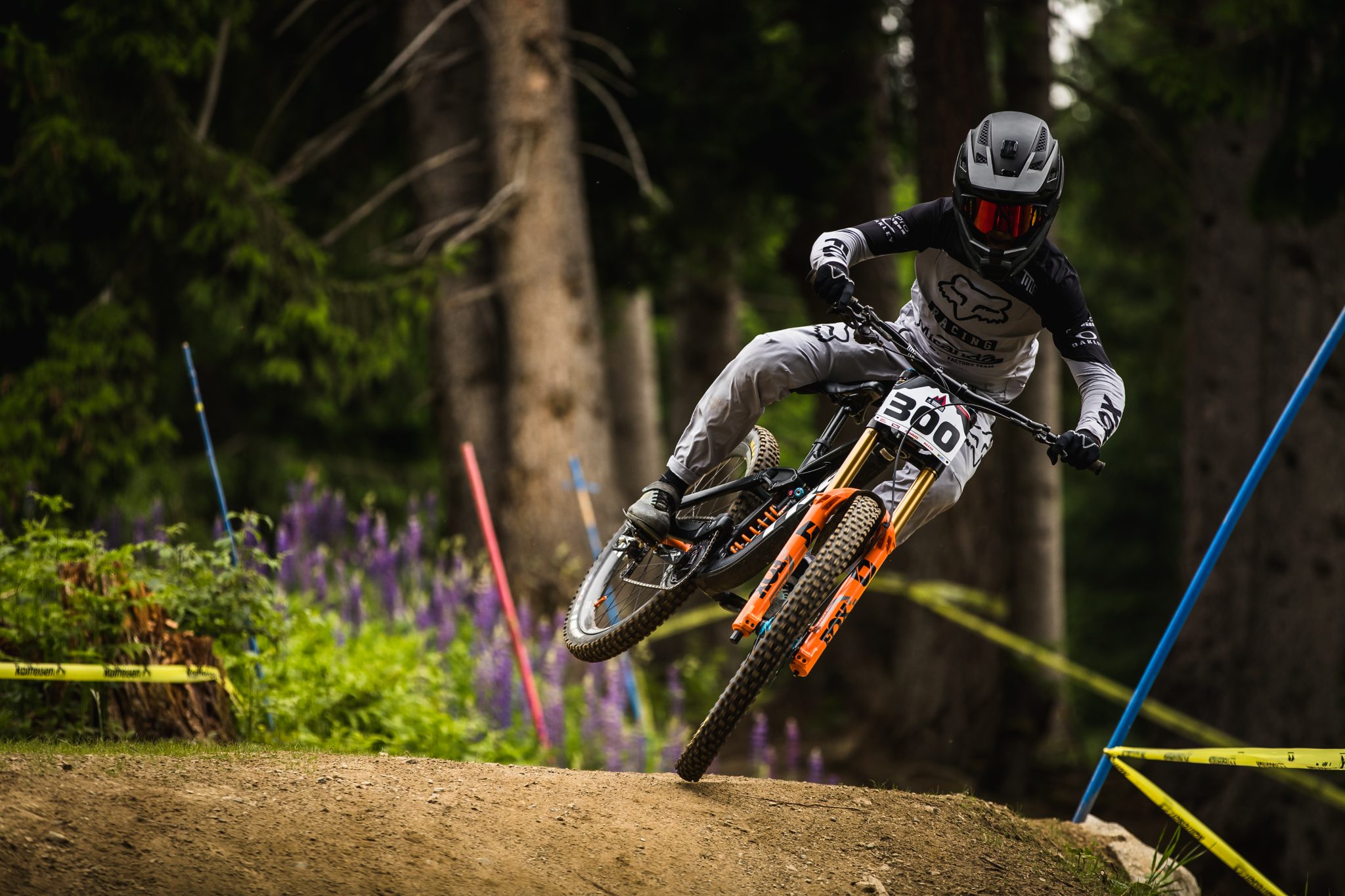 Jackson Goldstone Signs with Santa Cruz Syndicate for the 2022 Downhill ...