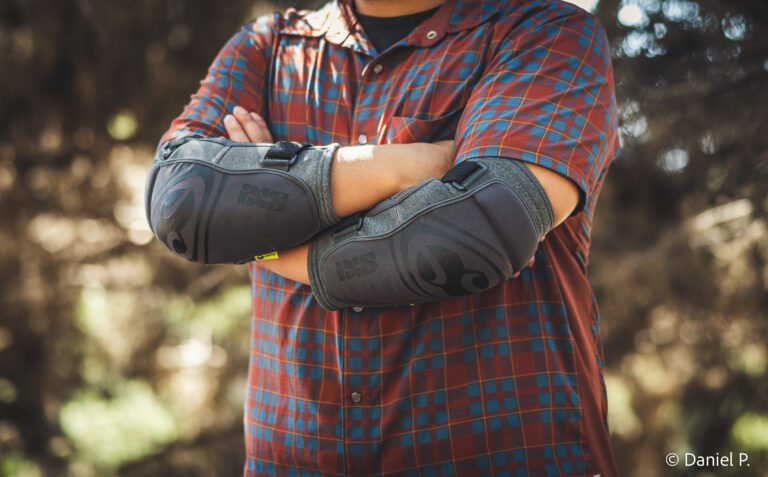 5 Mountain Bike Elbow Pads, Trail Tested - Singletracks Mountain Bike News