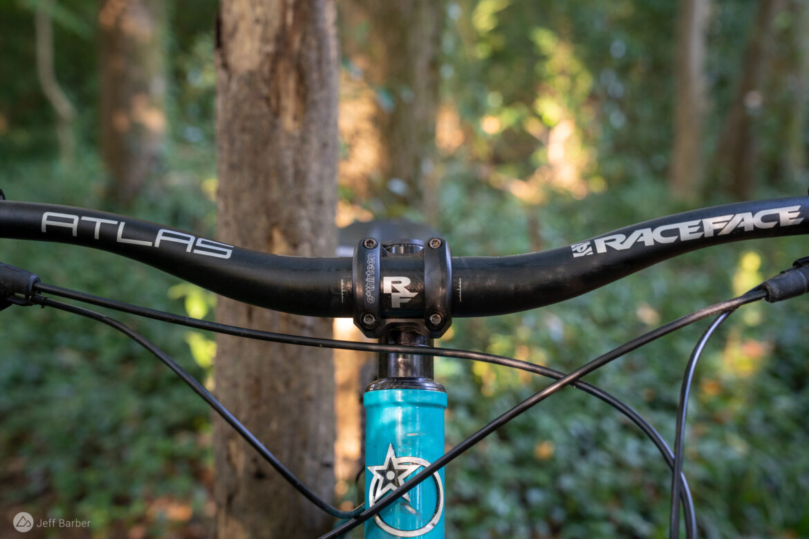 The Race Face Atlas 35 Handlebar Makes Trail Bikes More Aggressive ...