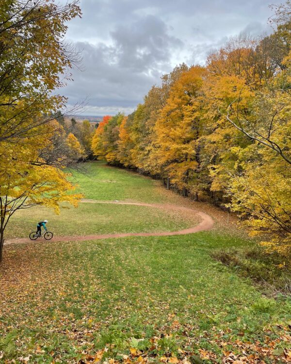 More Midwest Mountain Biking with Features Galore [Trail Flow ...