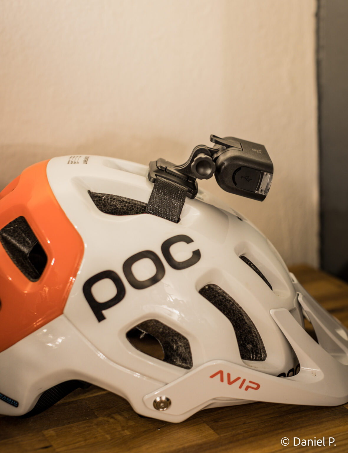 Specialized Flux 1250 Bike Light Includes a Variety of Mounts [Review ...