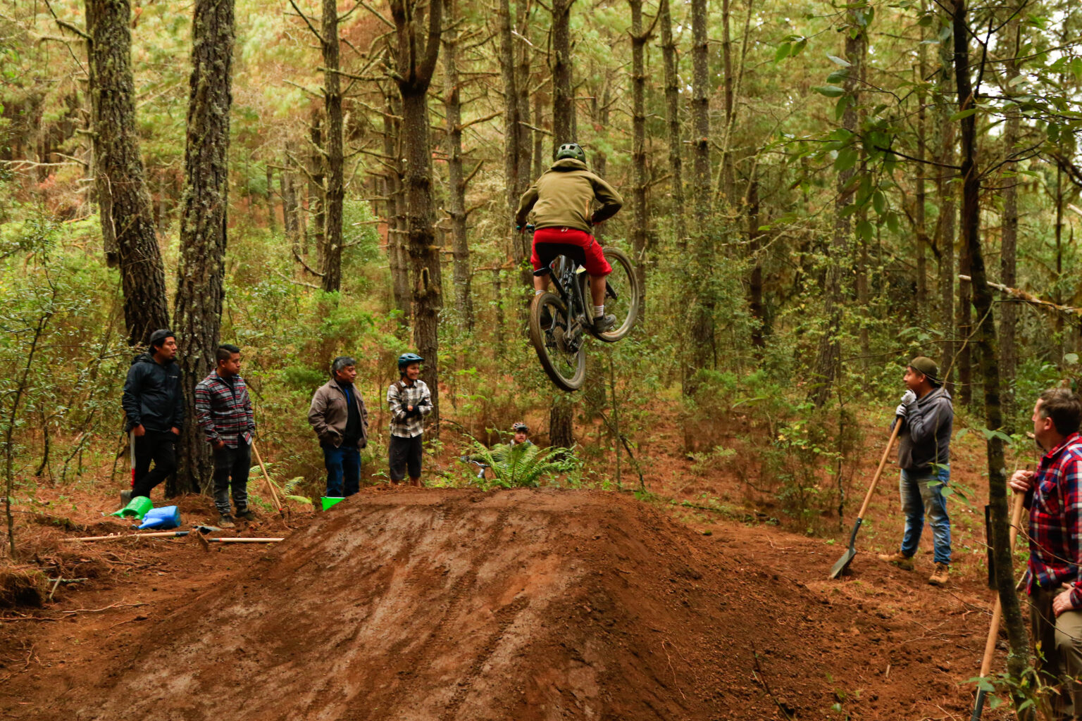 How to Build a Flow Trail in Mexico - Singletracks Mountain Bike News