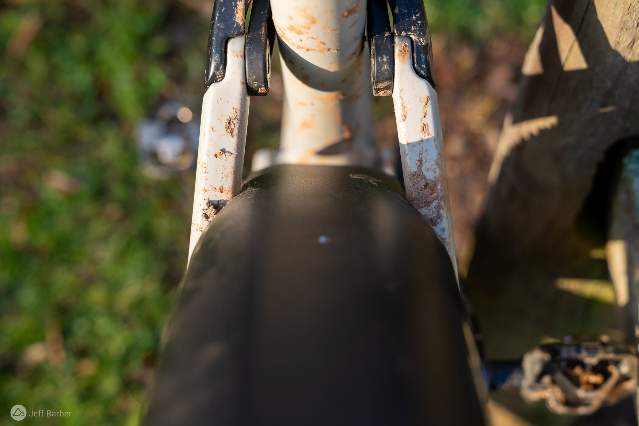 Mucky Nutz MugGuard Fender Keeps Dirt off Your Rear (Shock) - Singletracks Mountain Bike News
