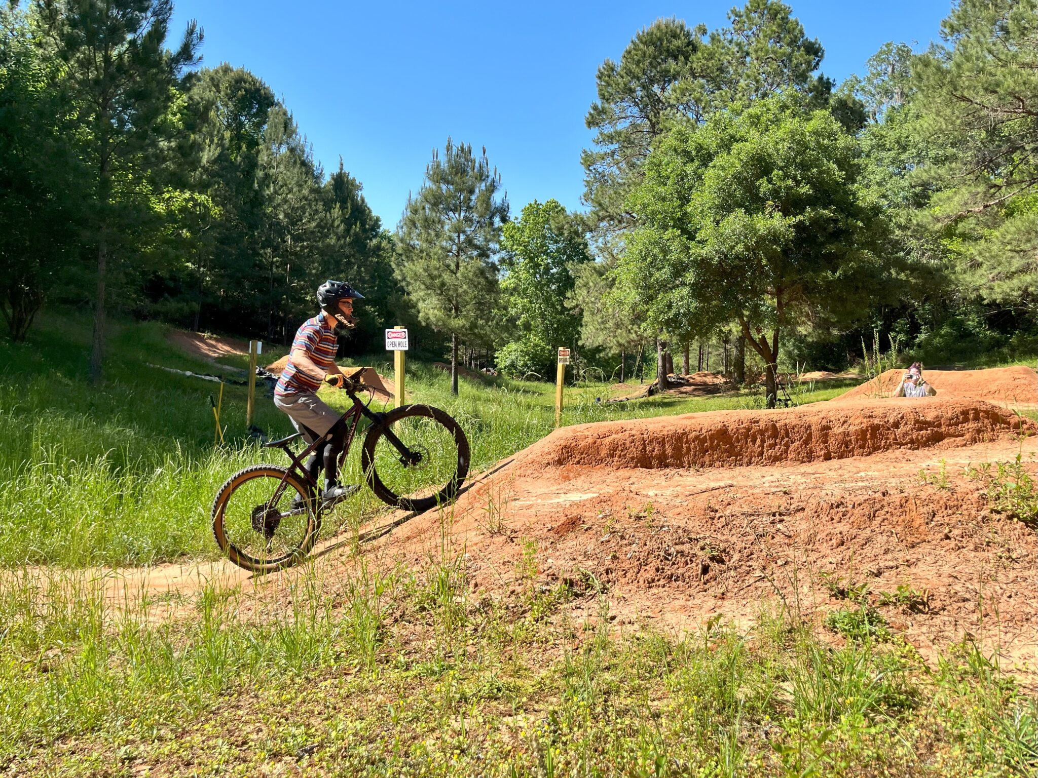 Triumph Over Tabletops and Doubles on your Mountain Bike With These ...